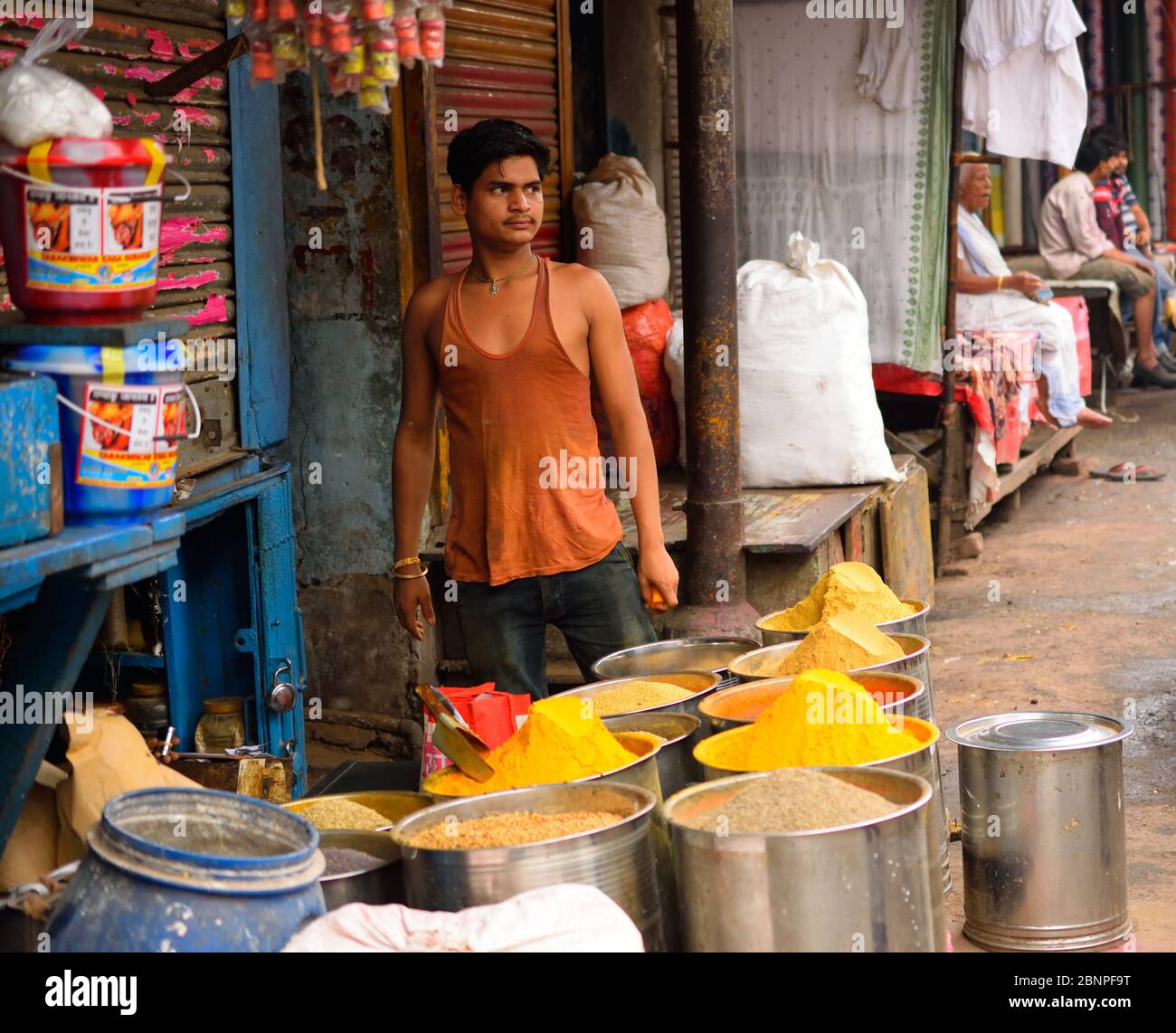 Grocery store spices hi-res stock photography and images - Alamy