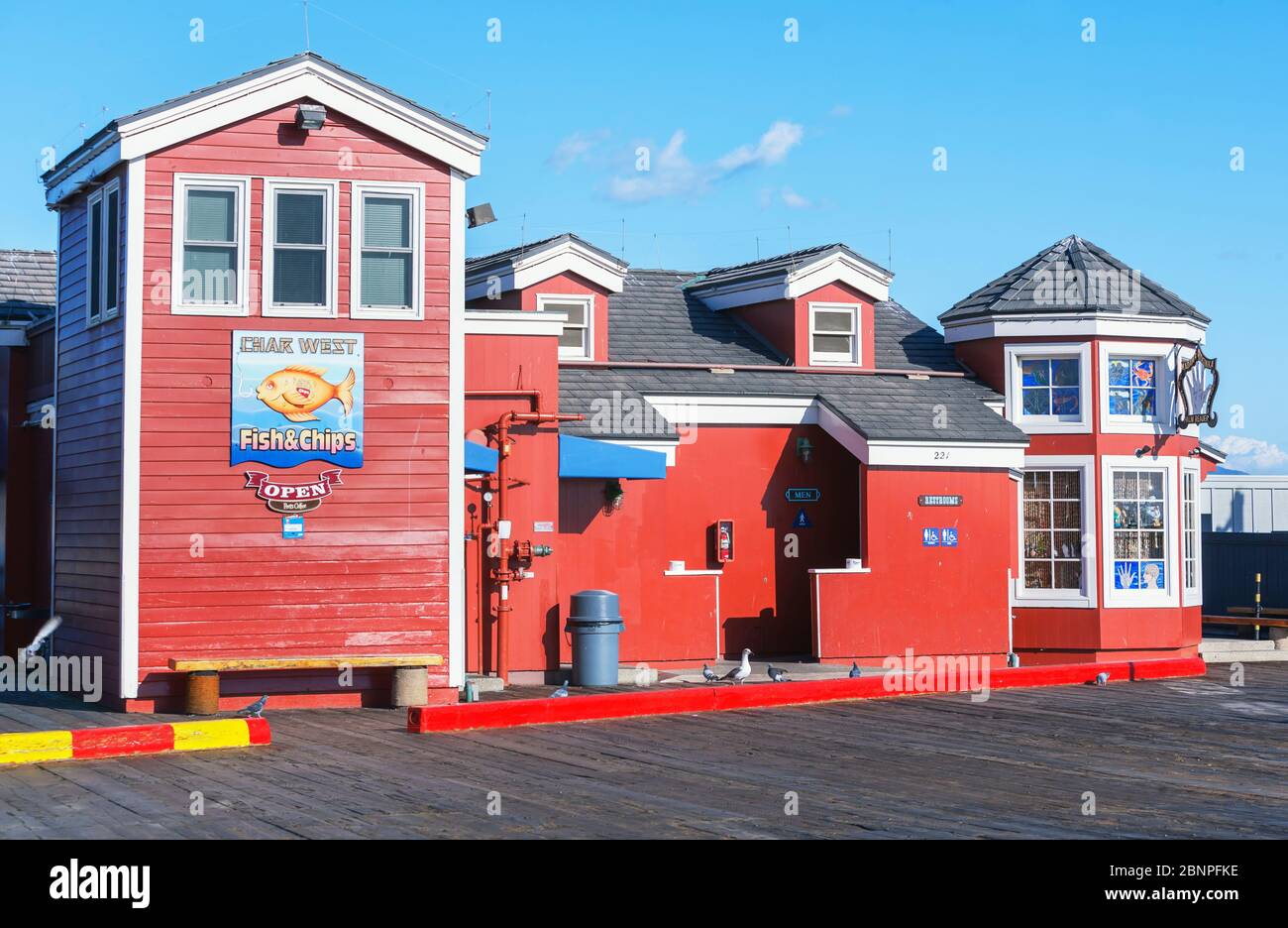 Pier santa barbara hi-res stock photography and images - Alamy