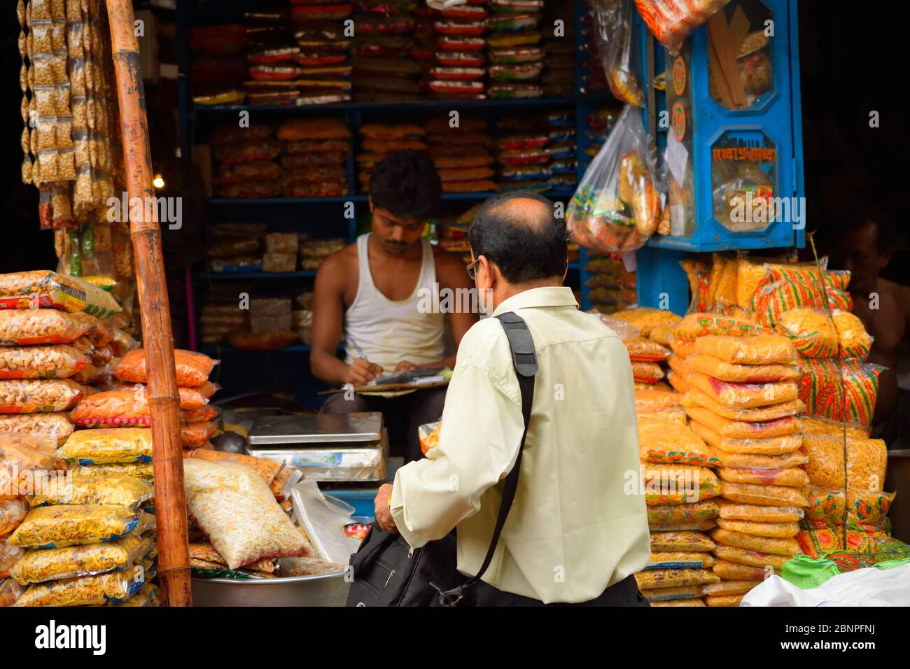 Kirana shop hi-res stock photography and images - Alamy