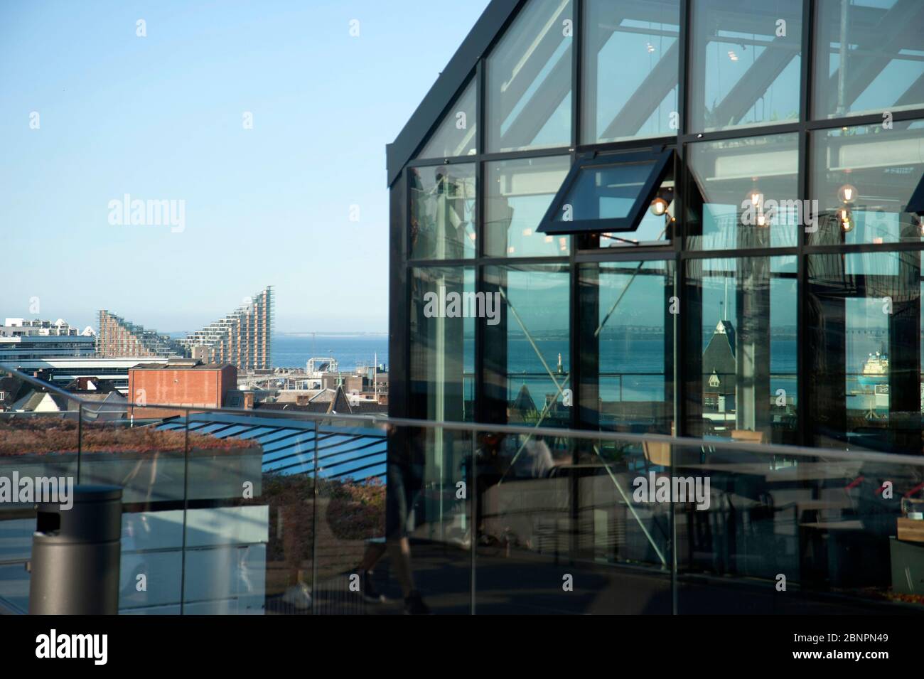 Dänemark, Aarhus, rooftop bar on the department store Stock Photo - Alamy