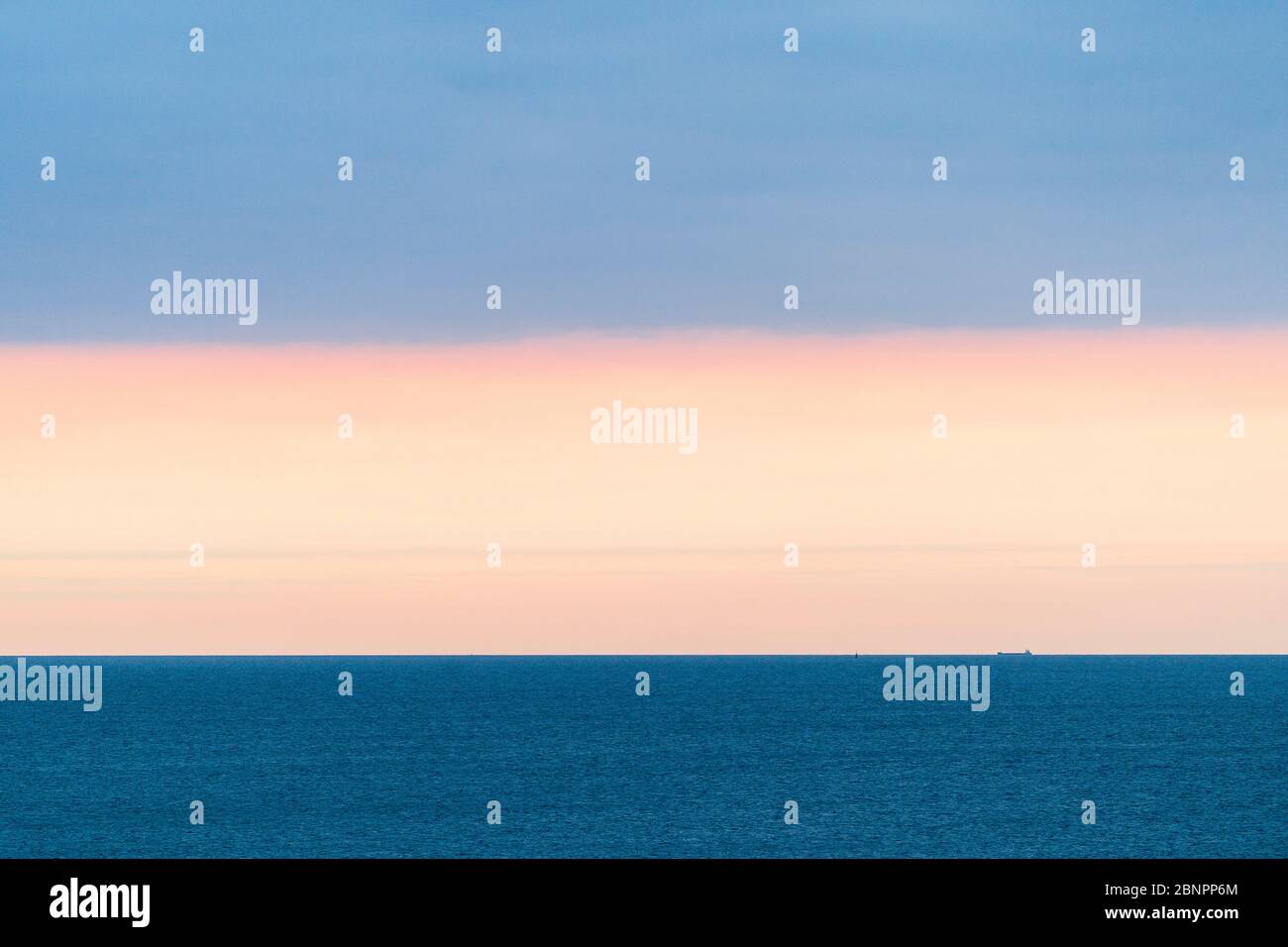 Dawns break hi-res stock photography and images - Alamy
