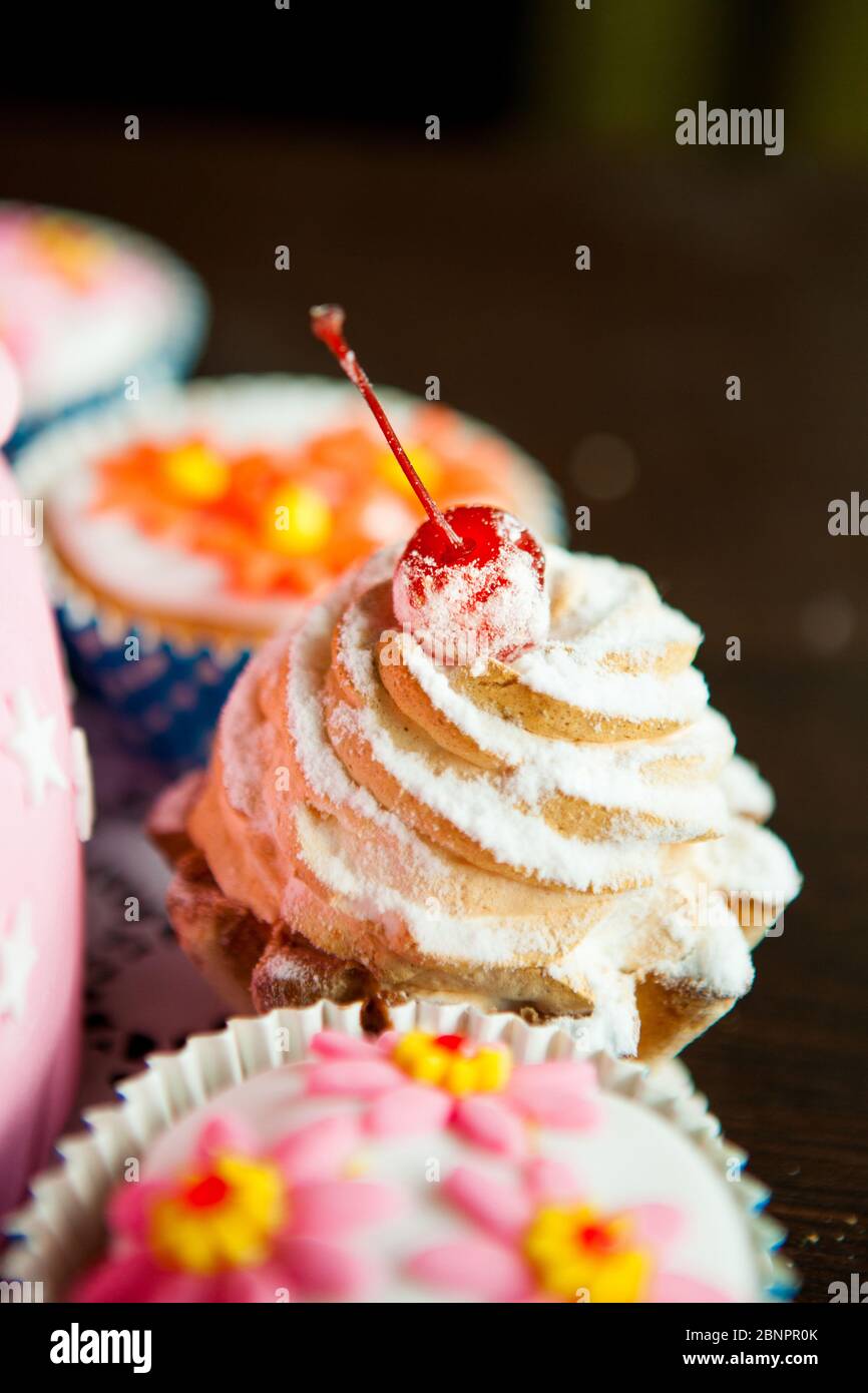 Shortbread cake hi-res stock photography and images - Alamy