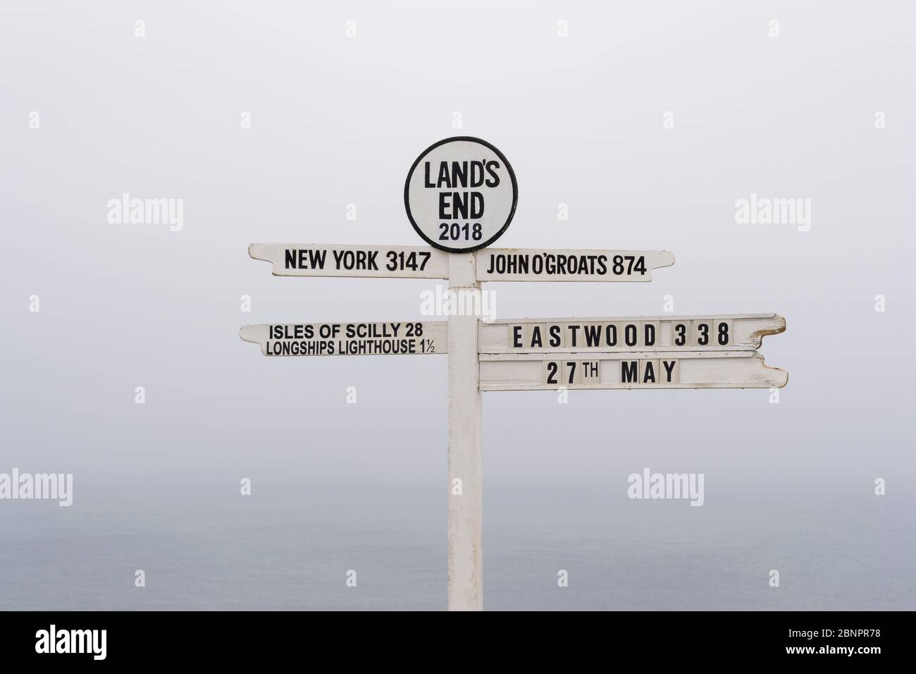 Lands end signs hi-res stock photography and images - Alamy