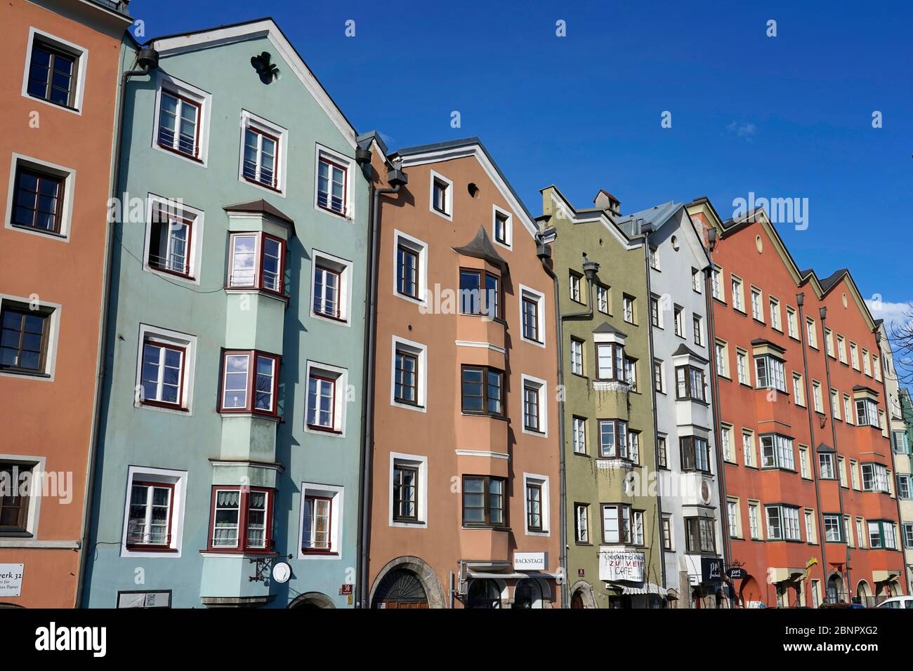Row houses rowhouse row house hi-res stock photography and images - Alamy