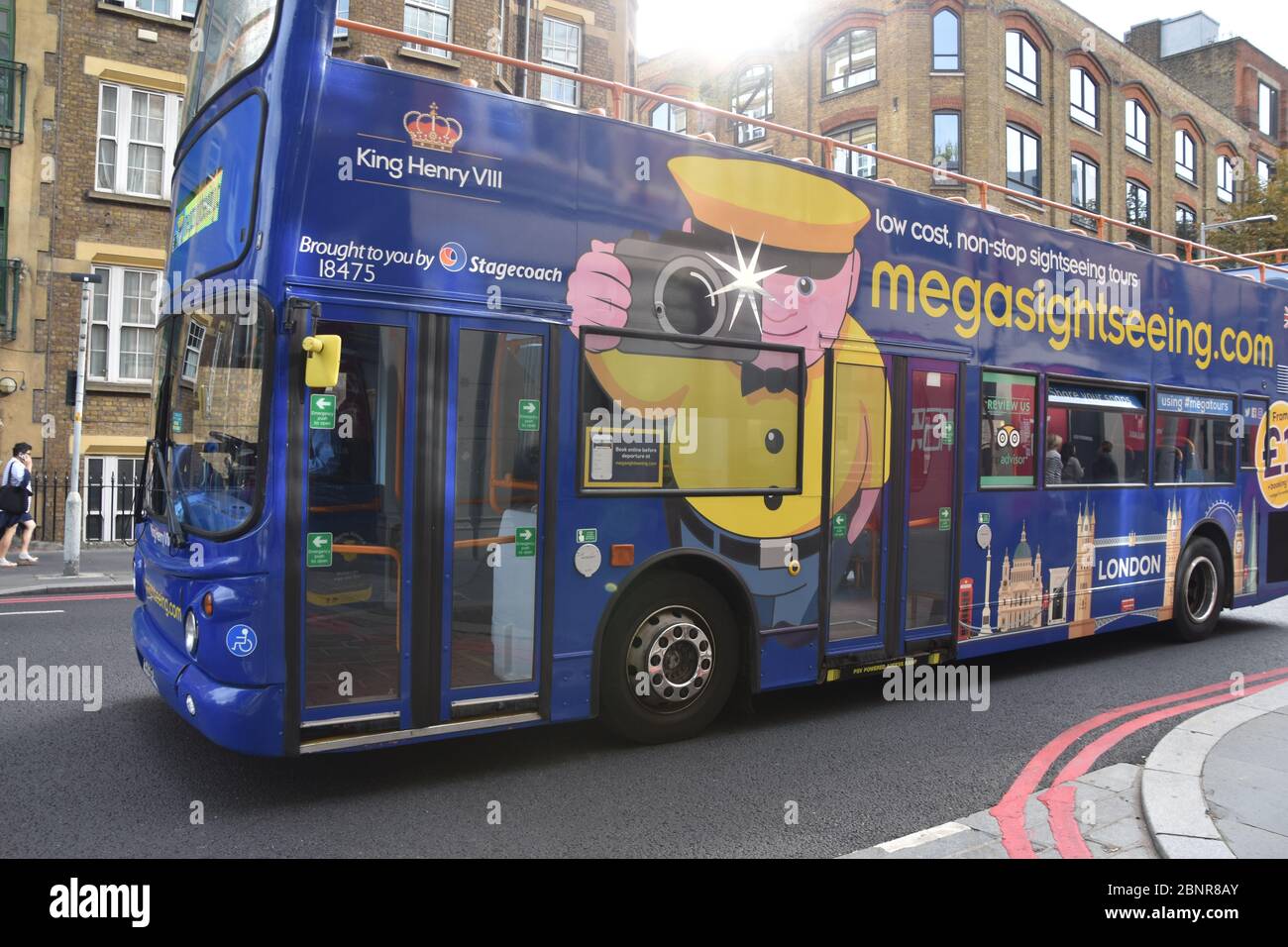 A megasightseeing London blue tour bus for sightseeing, Capital City ...