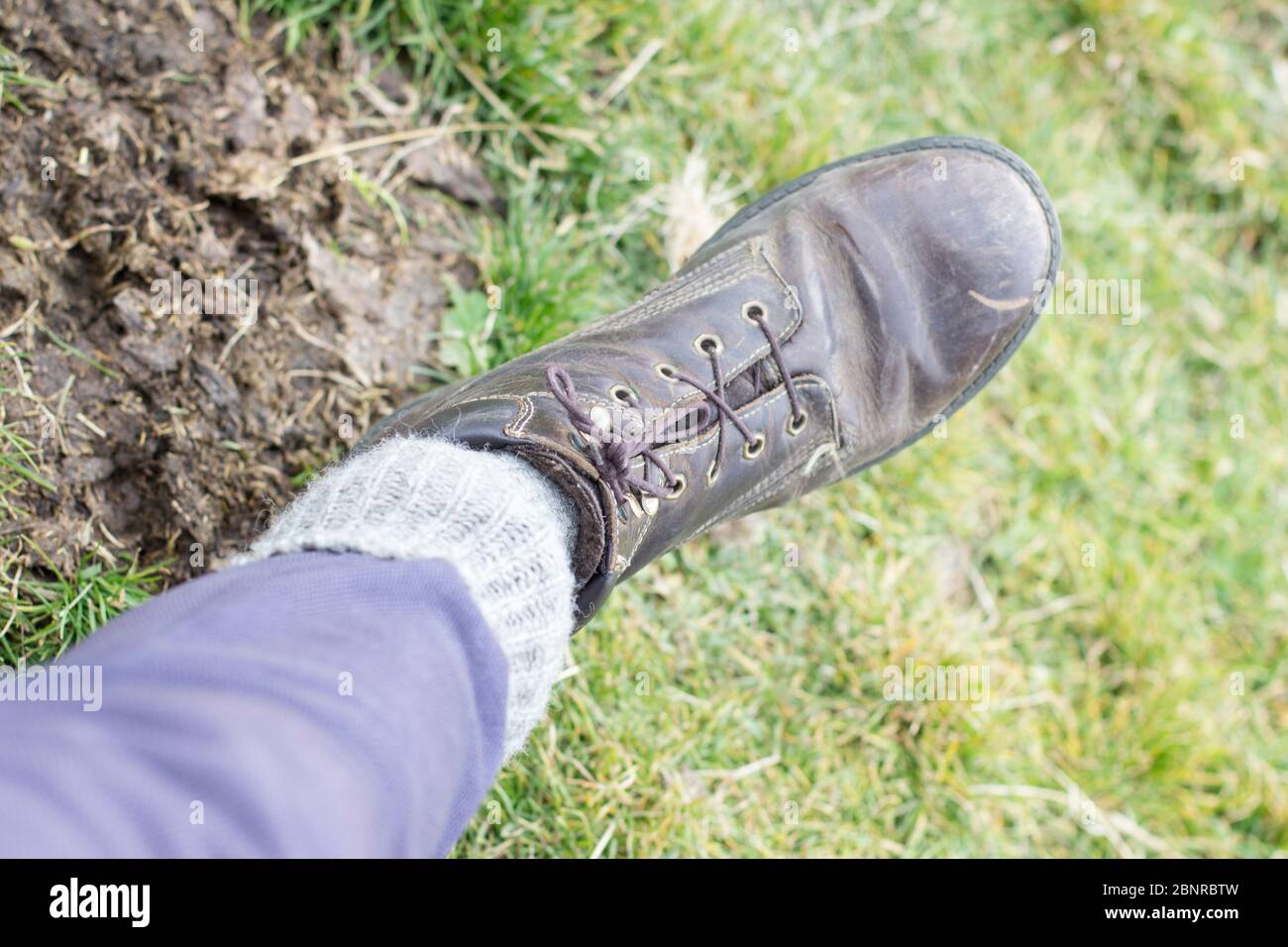Old hiking shoes hi-res stock photography and images - Alamy