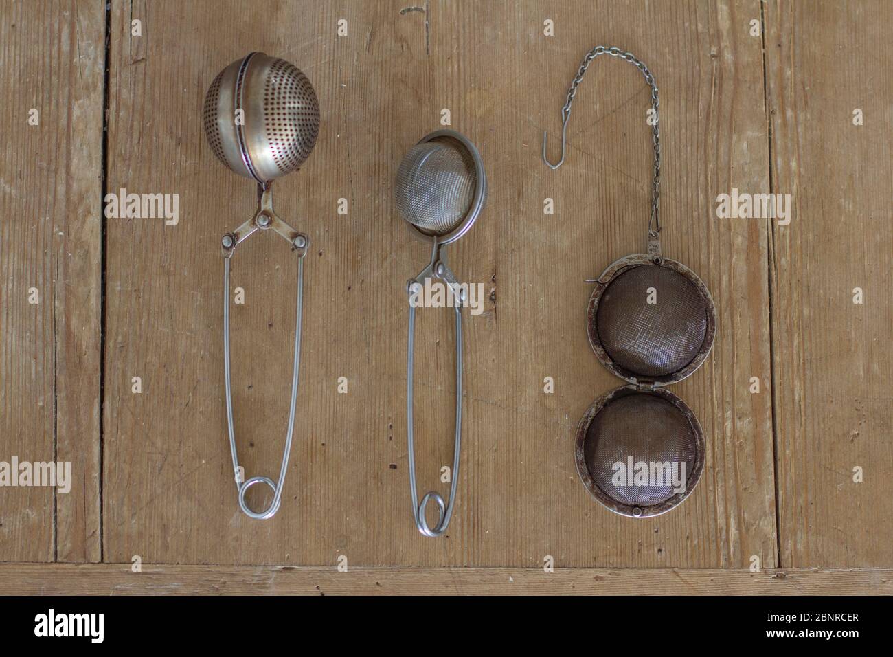 Tea utensils for zero waste Stock Photo - Alamy