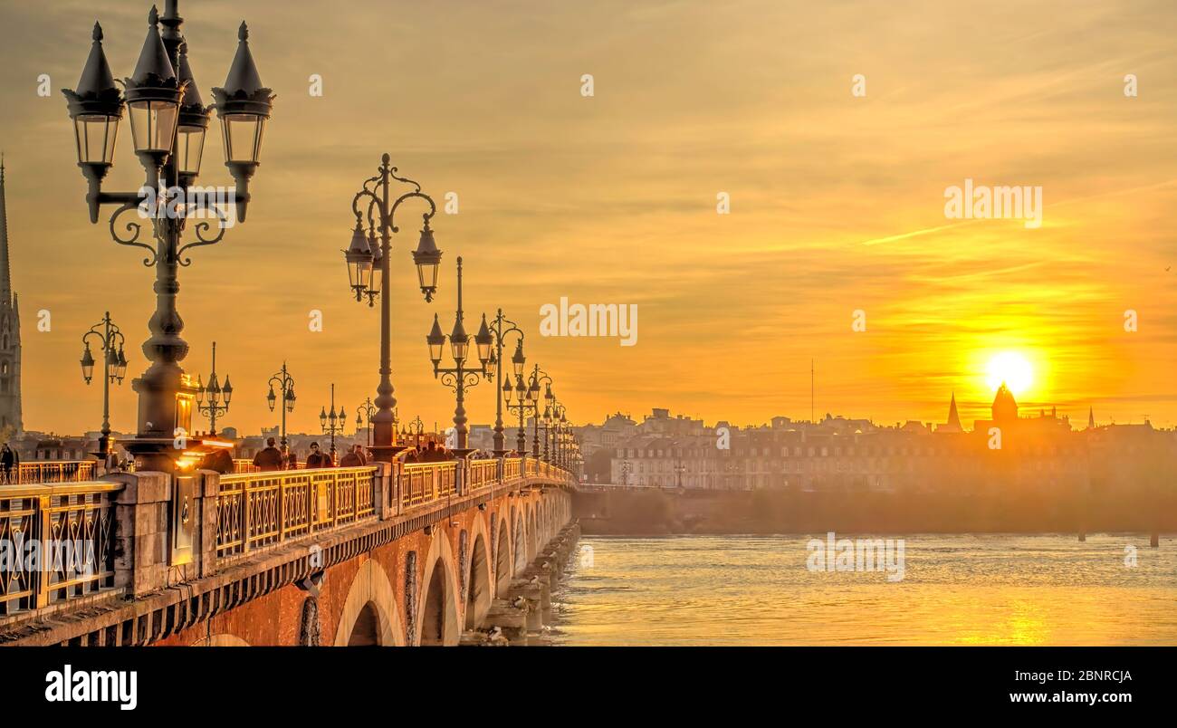 Pierre city skyline colorful hi-res stock photography and images - Alamy