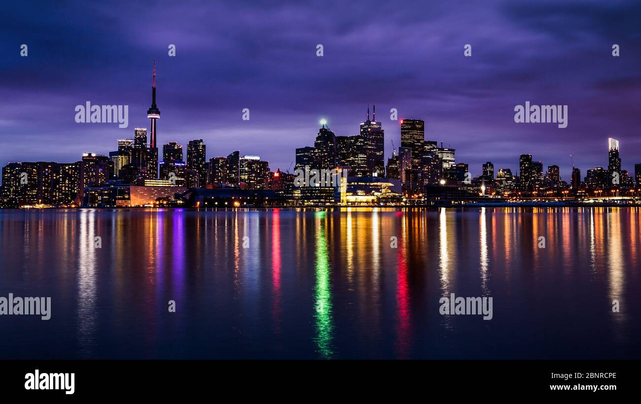 Toronto skyline and ontario place hi-res stock photography and images ...