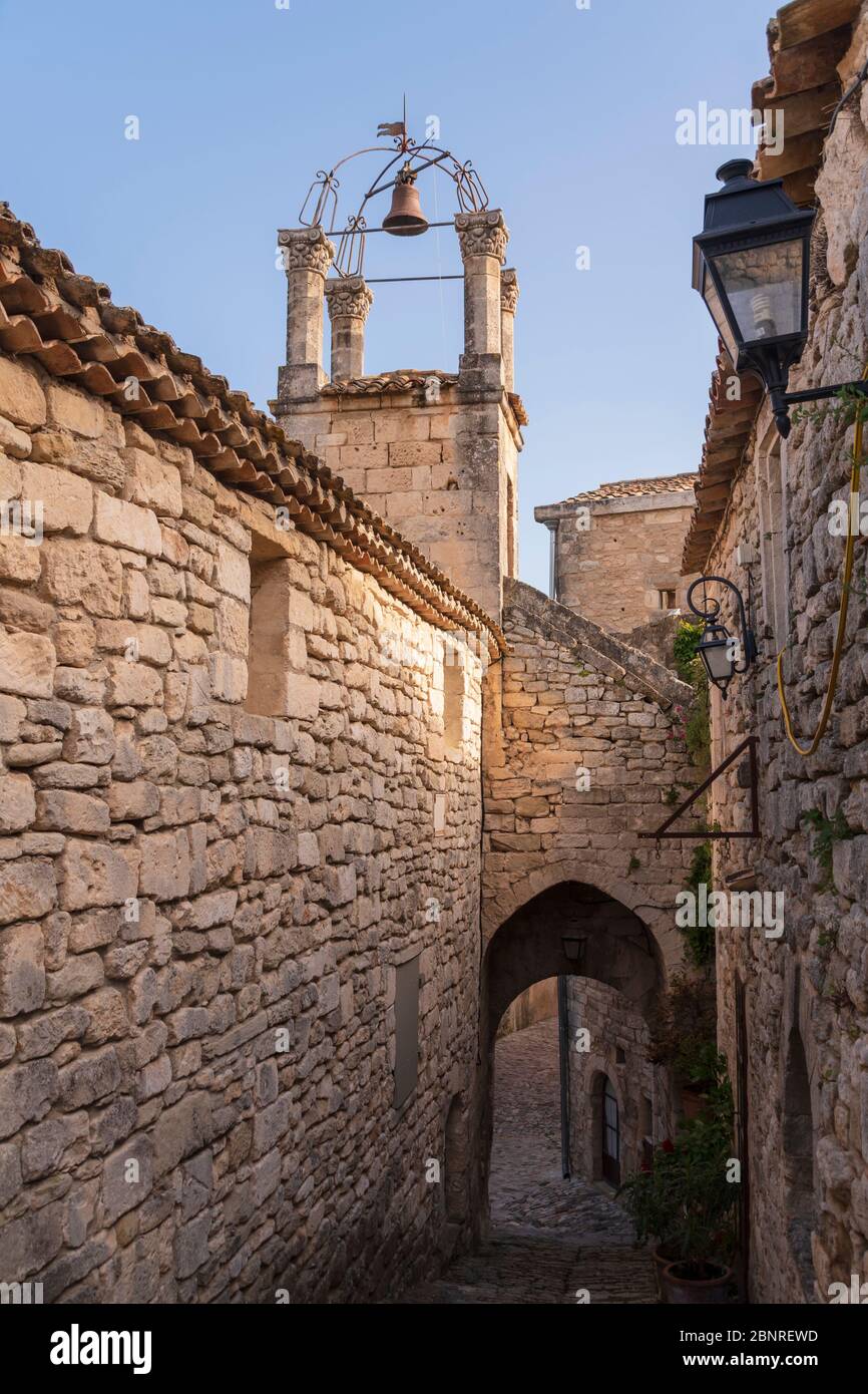Lacoste , street views, Luberon , France Stock Photo - Alamy