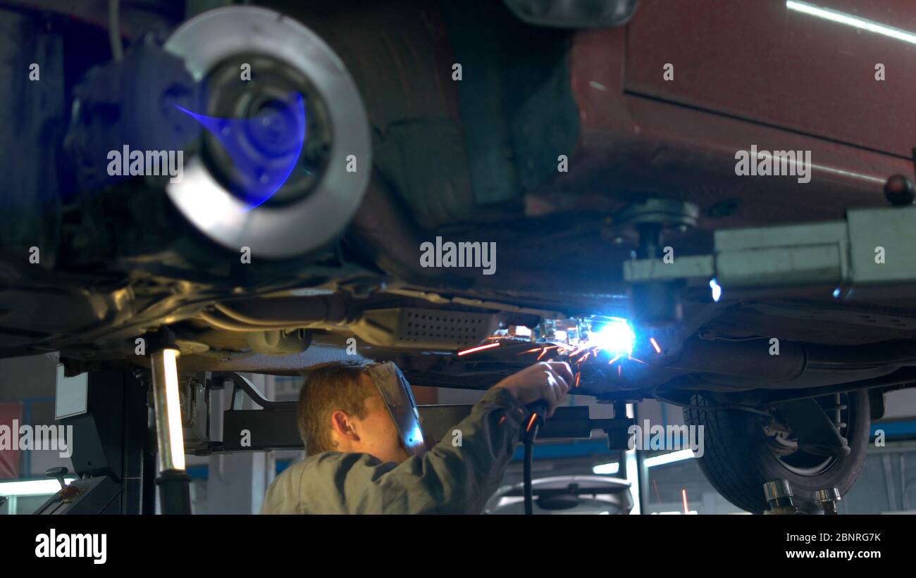 Welding vehicle hi-res stock photography and images - Alamy