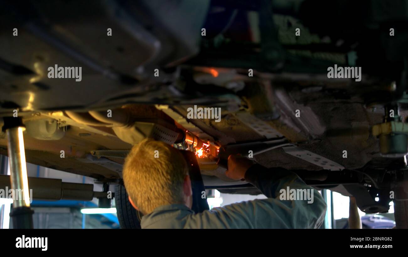 Welding vehicle hi-res stock photography and images - Alamy