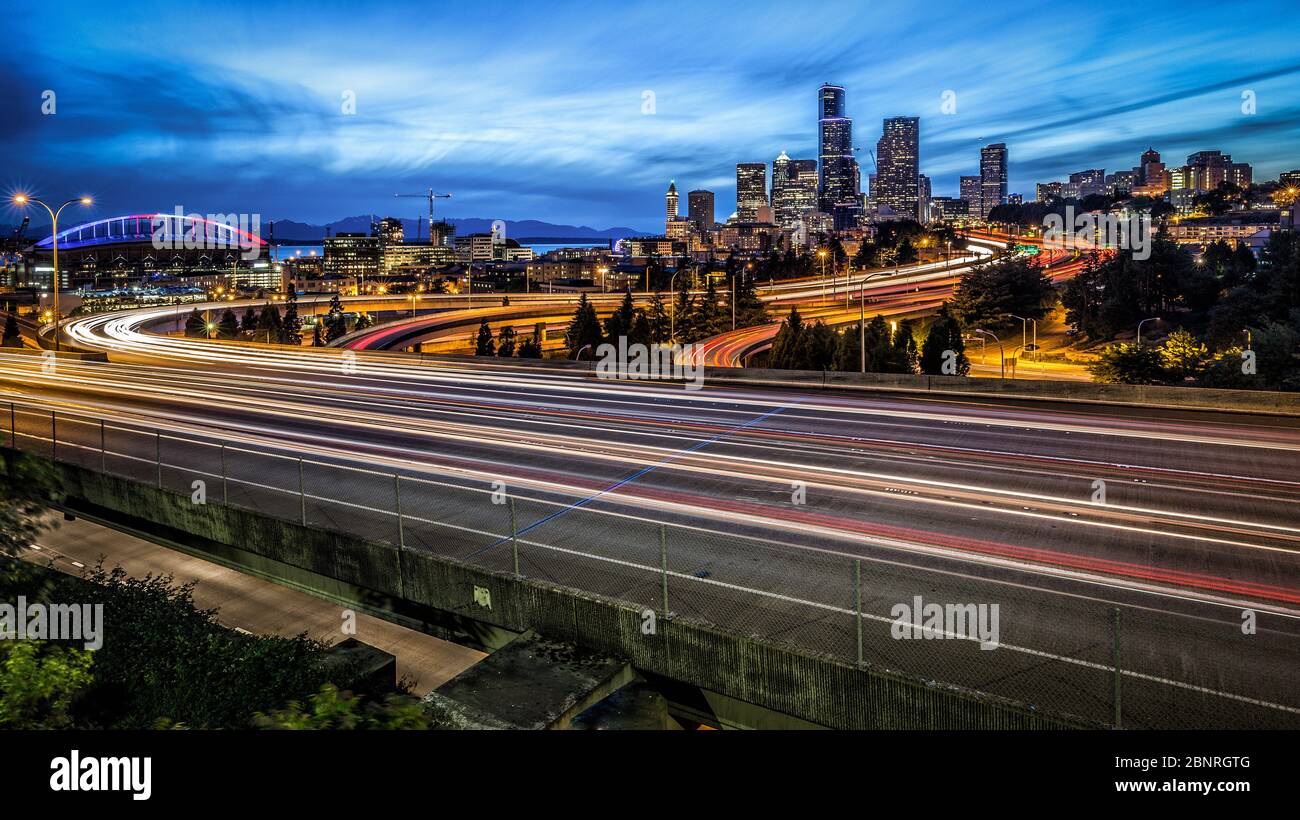 Seattle stadium skyline hi-res stock photography and images - Alamy