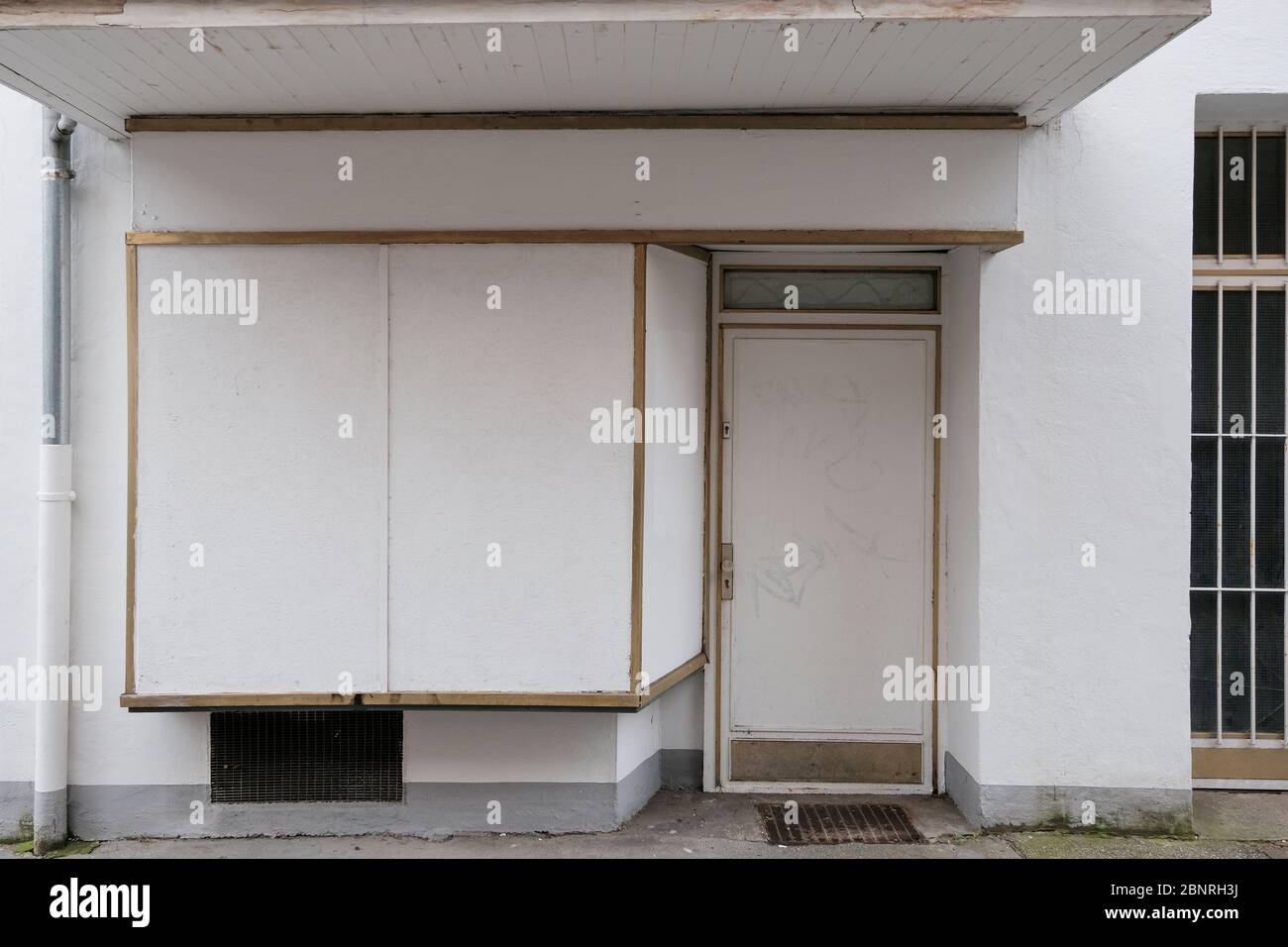 Insolvent hi-res stock photography and images - Alamy