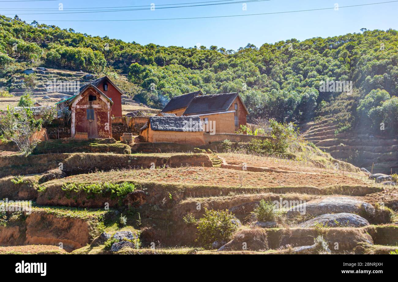 Mud straw house hi-res stock photography and images - Alamy