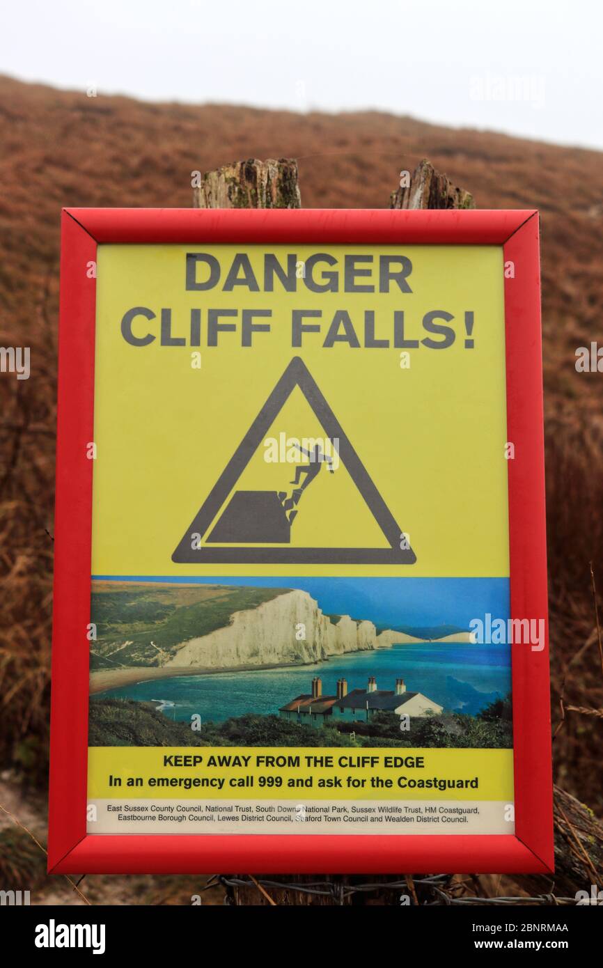 Warning cliff falls danger sign hi-res stock photography and images - Alamy