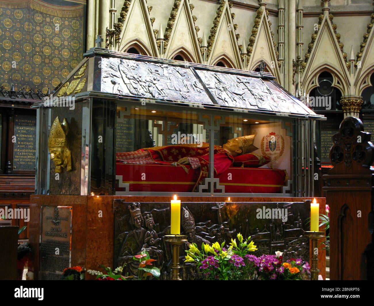 Sarcophagus of Alojzije Stepinac in St. Stephen's Cathedral, Zagreb ...
