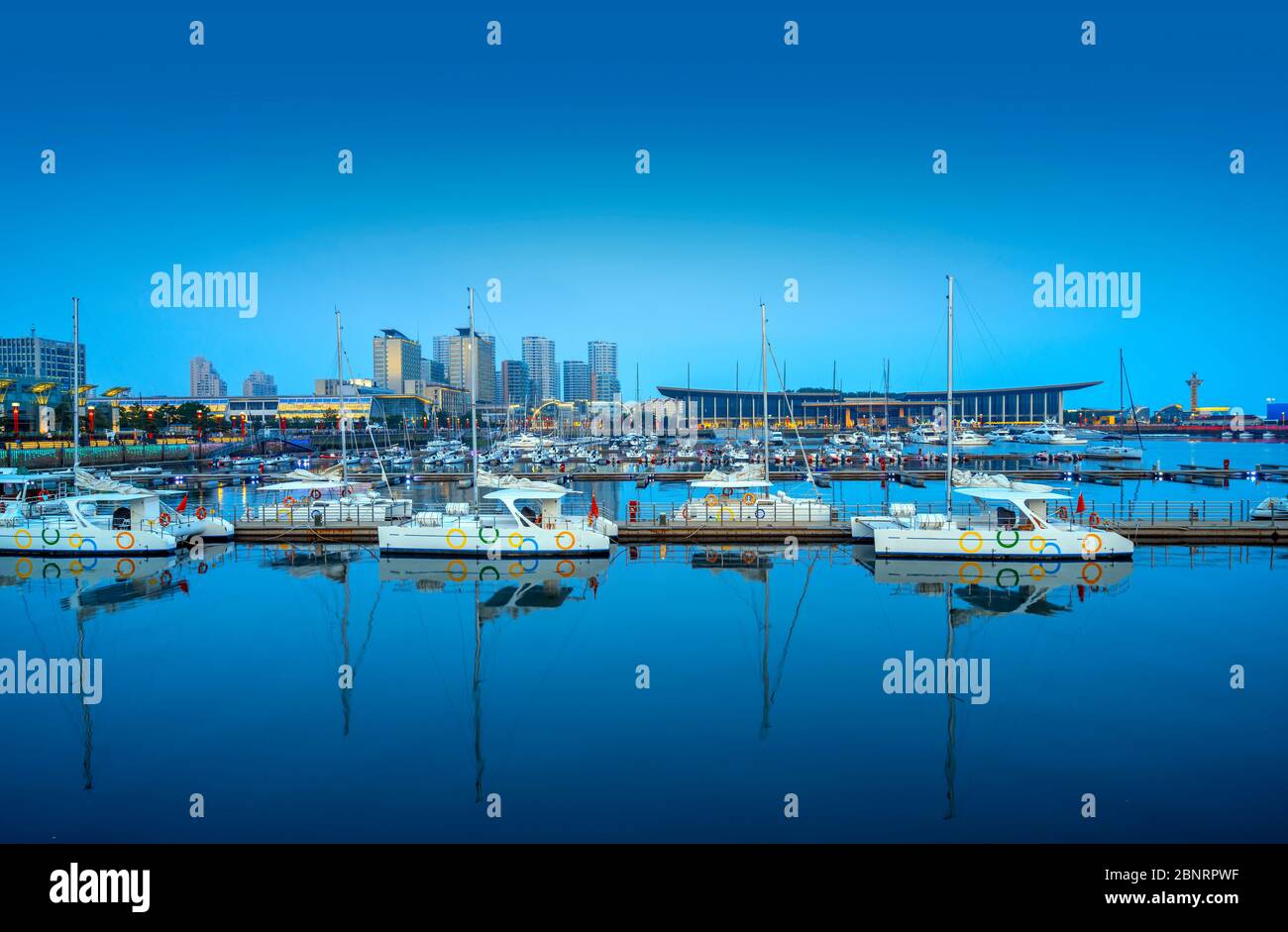 Qingdao port hi-res stock photography and images - Alamy