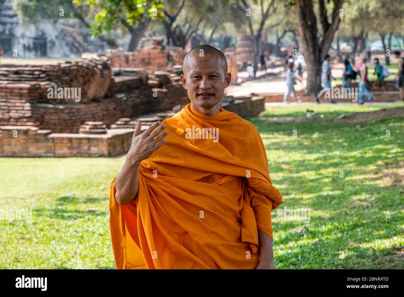Face to camera hi-res stock photography and images - Alamy