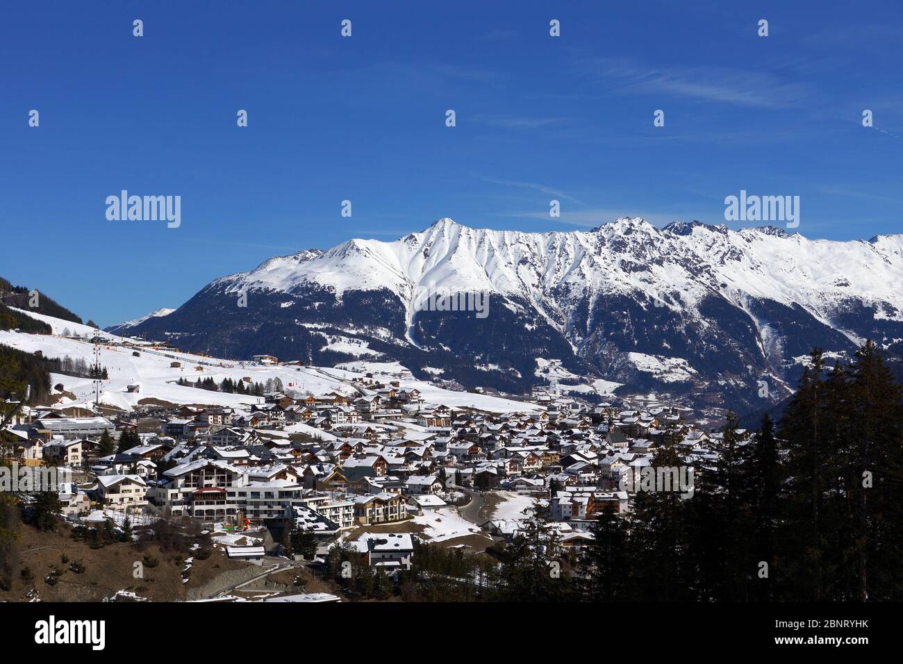 Fiss sky hi-res stock photography and images - Alamy