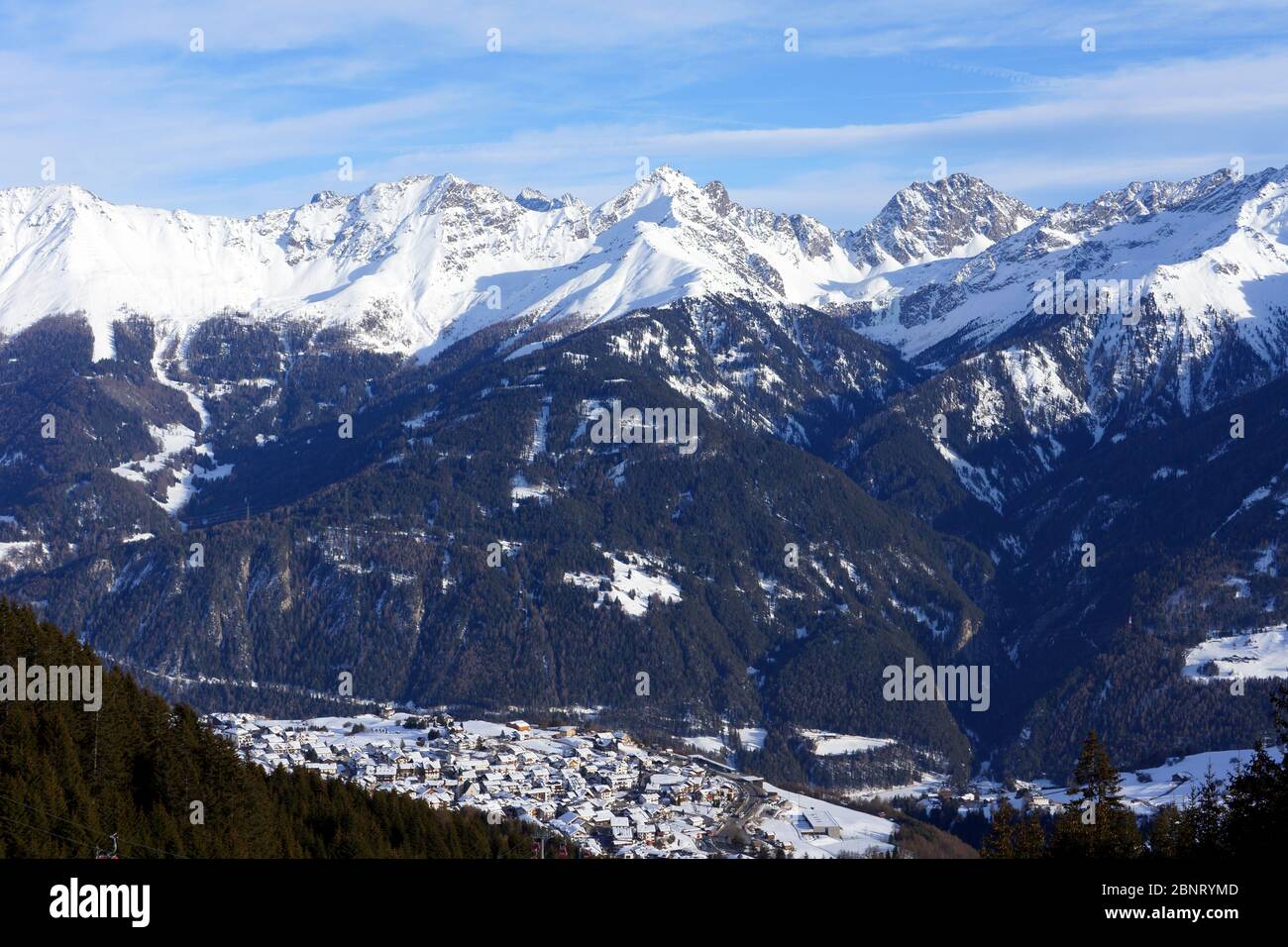 Fiss sky hi-res stock photography and images - Alamy