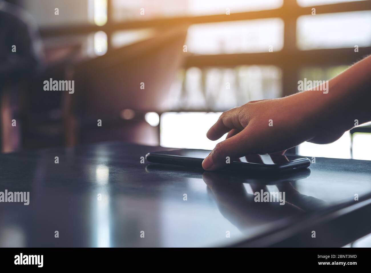 Lost phone ringing hi-res stock photography and images - Alamy