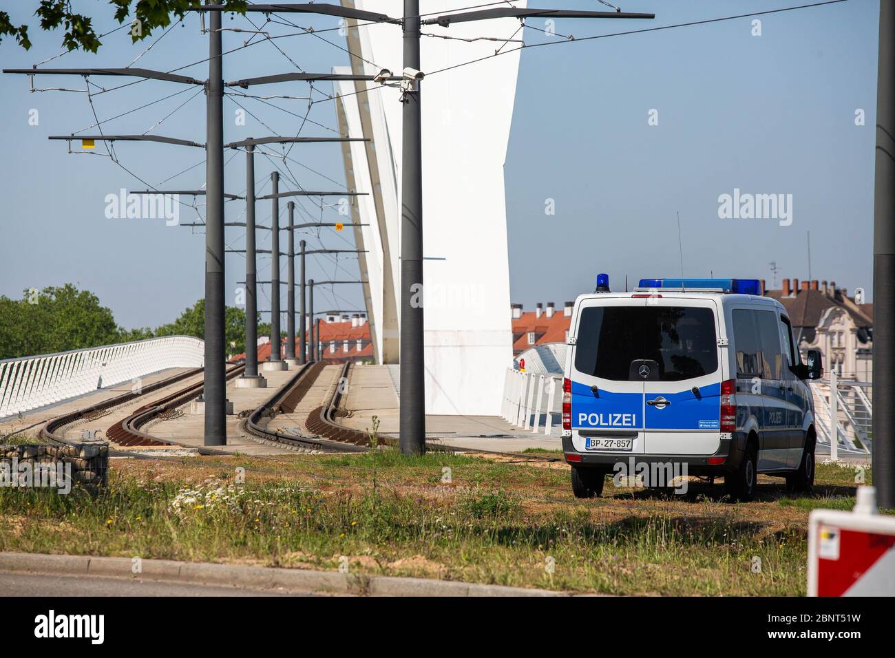 Kehl, Germany. 16th May, 2020. An emergency vehicle of the Federal ...