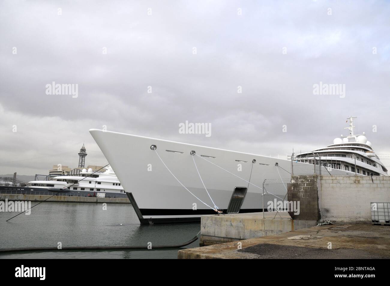 Berth mooring hi-res stock photography and images - Alamy