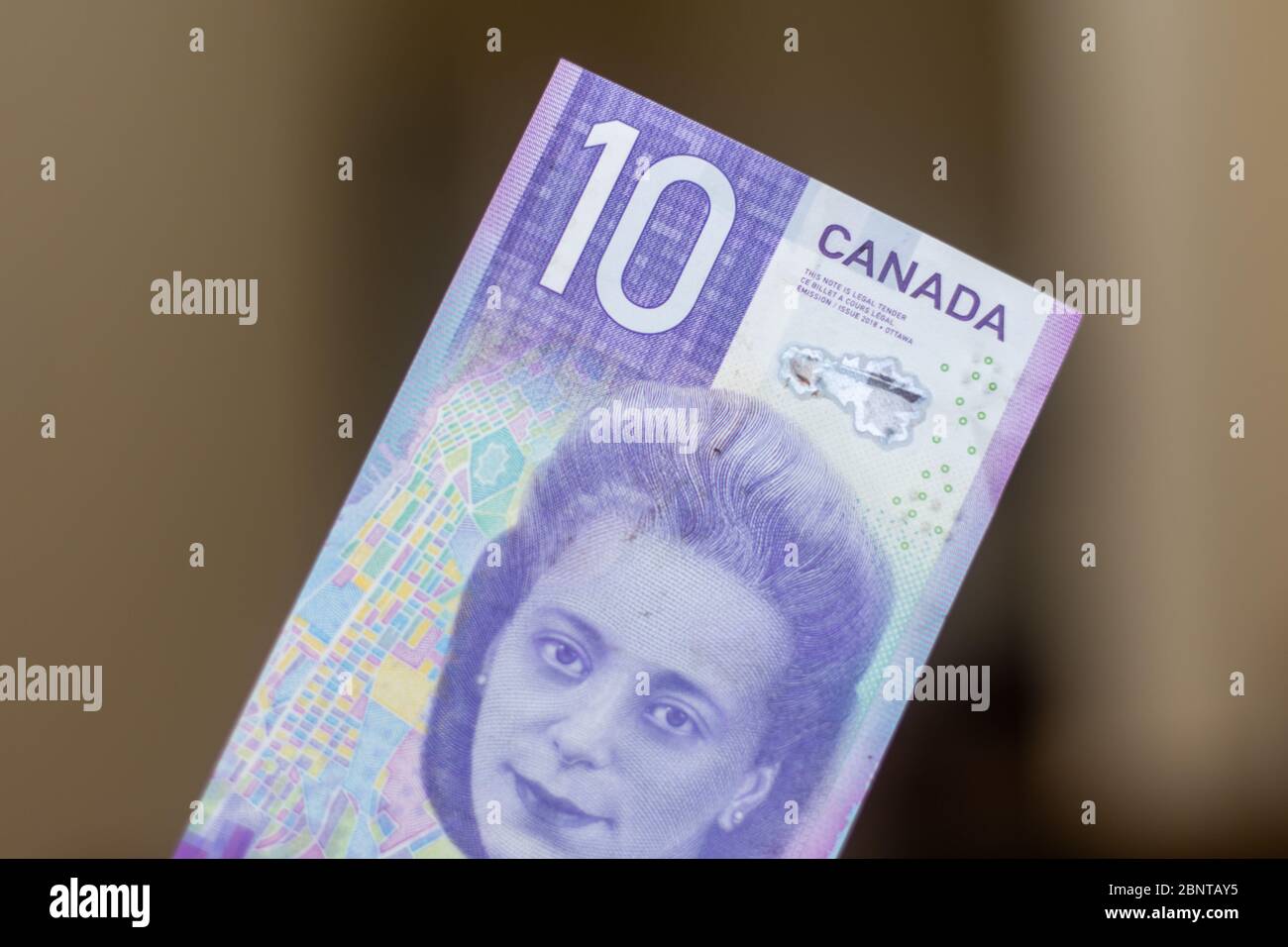 Canadian ten dollar bill hi-res stock photography and images - Alamy