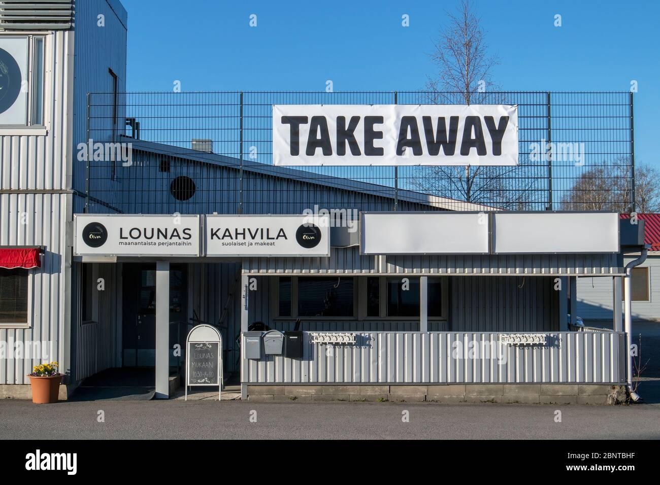 Take away sign hi-res stock photography and images - Alamy