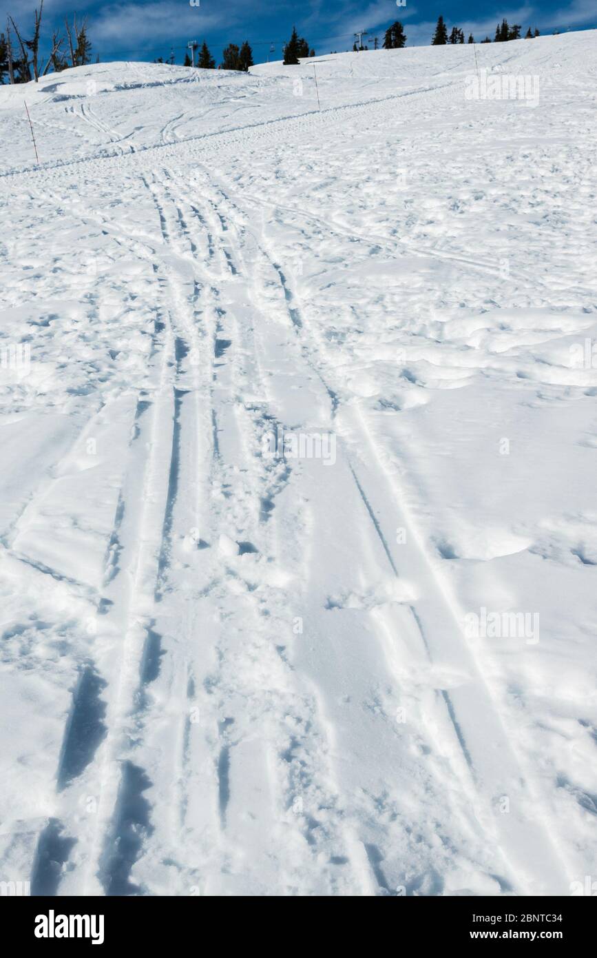 many ski track in ski resort area Stock Photo - Alamy