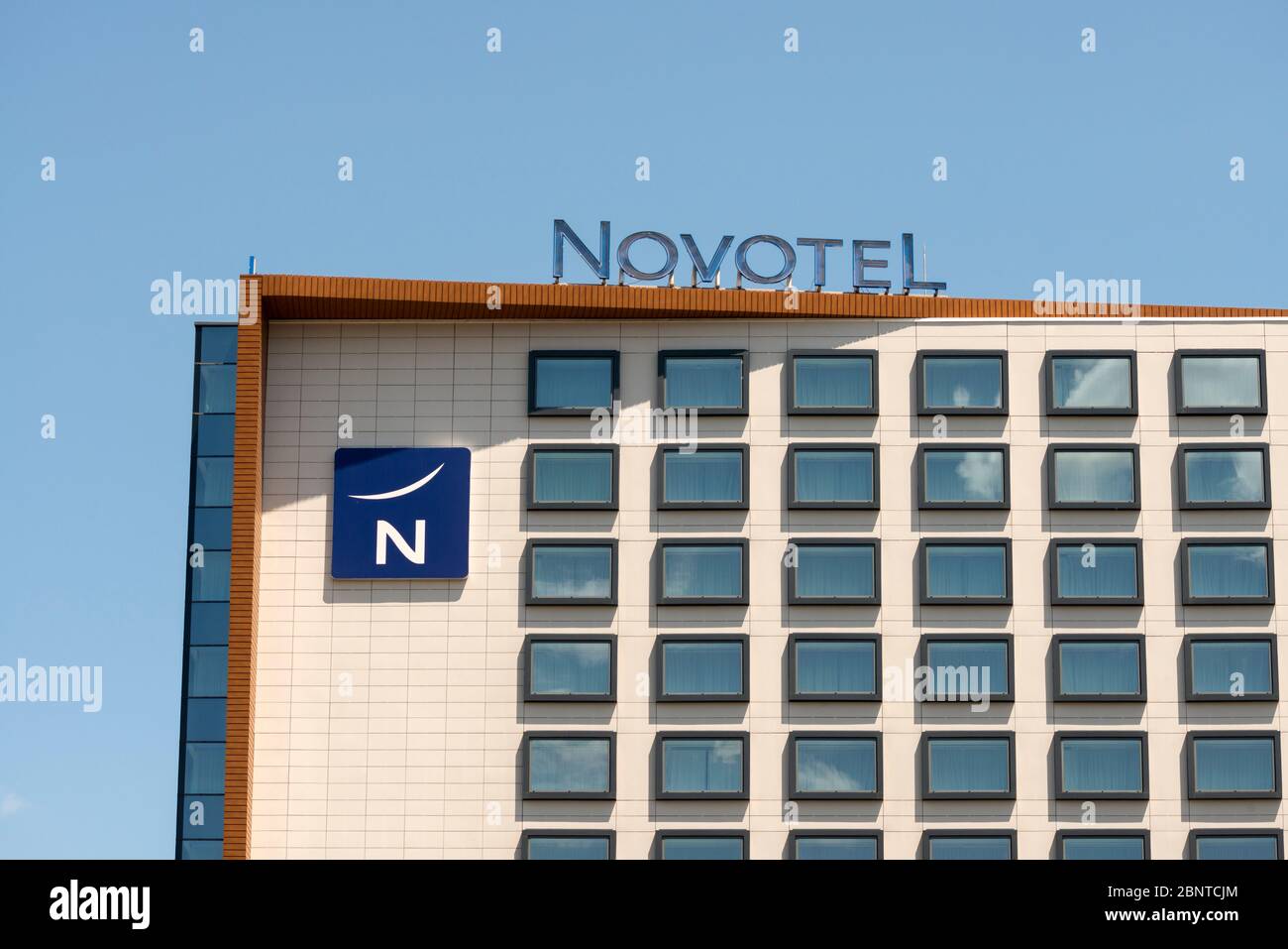 Suite Novotel Logo