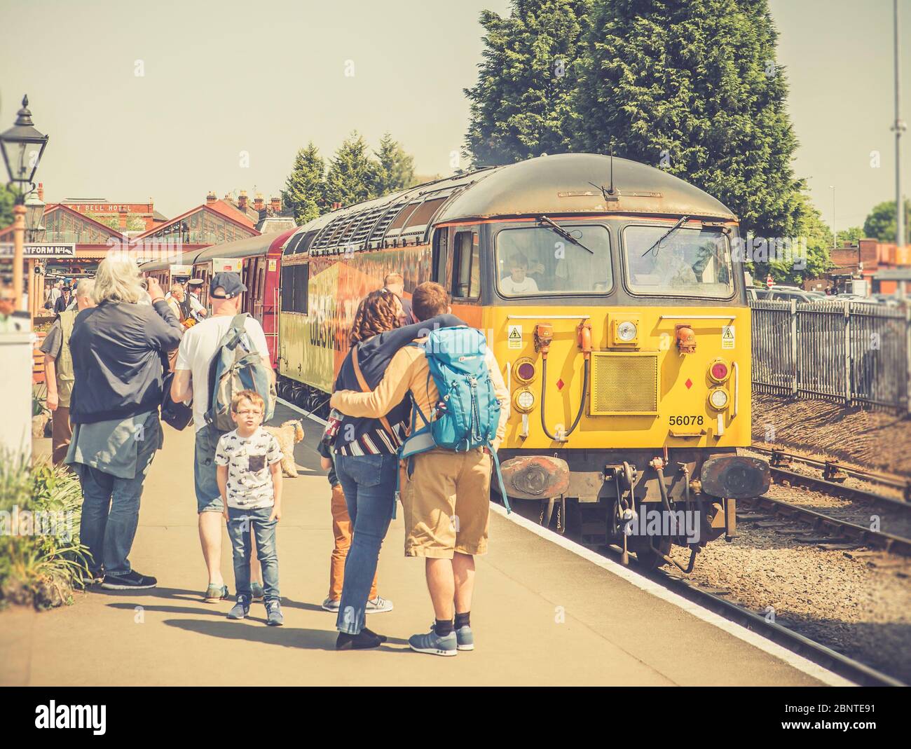 Diesel Gala, Severn Valley Railway, Kidderminster station. Busy ...