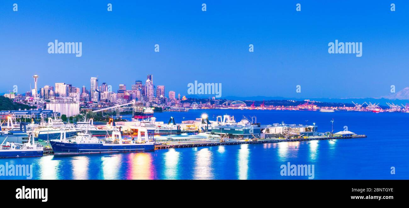 Seattle urban landscape hi-res stock photography and images - Alamy