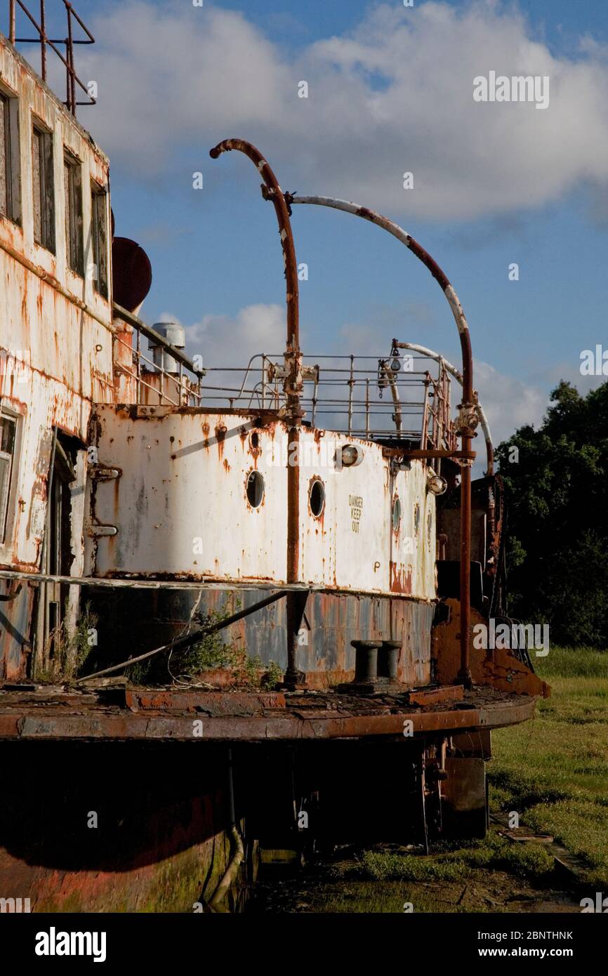 Ryde paddle steamer hi-res stock photography and images - Alamy