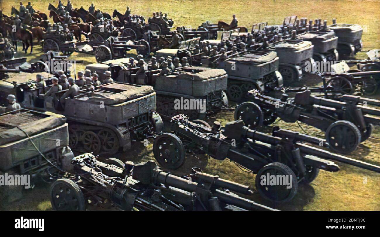 Nazi German soldiers in Second World War Stock Photo - Alamy