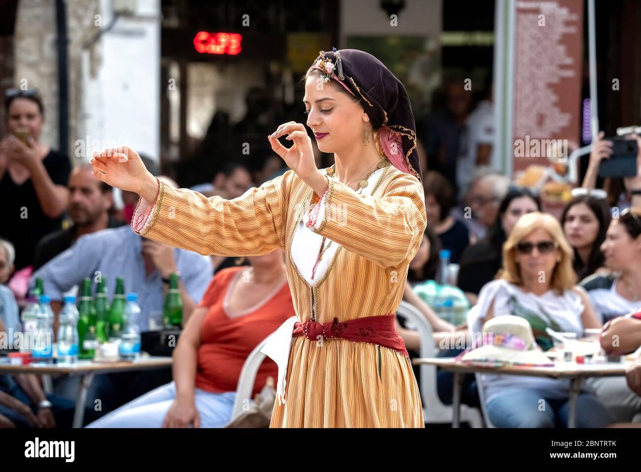 Folk dancers cyprus hi-res stock photography and images - Alamy