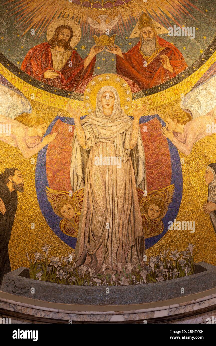 ROME, ITALY - AUGUST 13, 2019: The Basilica of Saint Praxedes, Rome ...