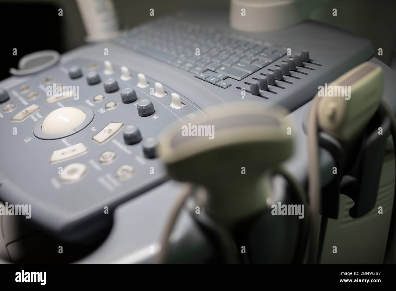 Button ultrasound hi-res stock photography and images - Alamy