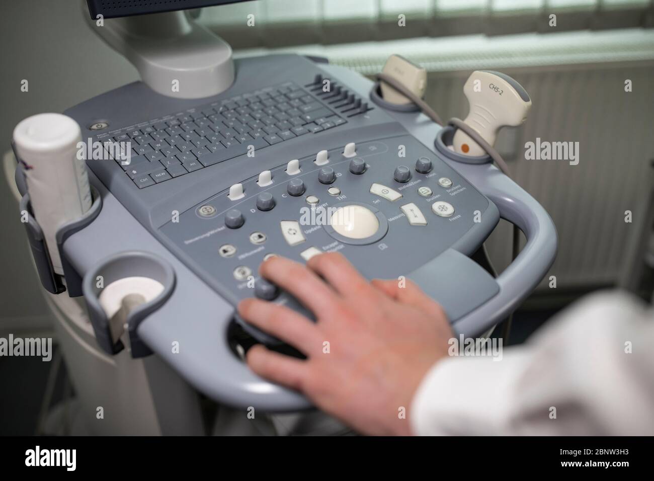 Ultrasonography hi-res stock photography and images - Alamy