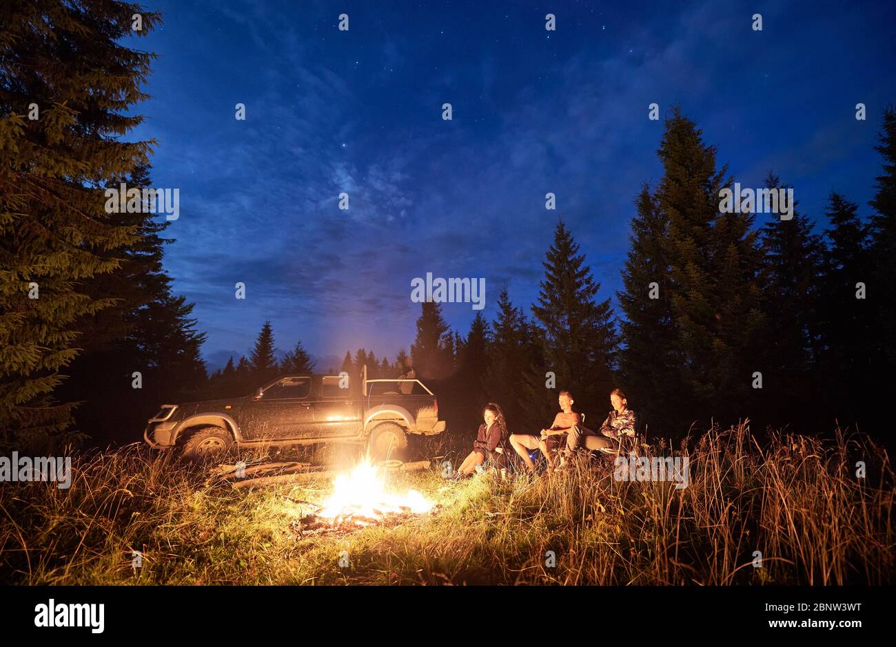 Car pickup night hi-res stock photography and images - Alamy
