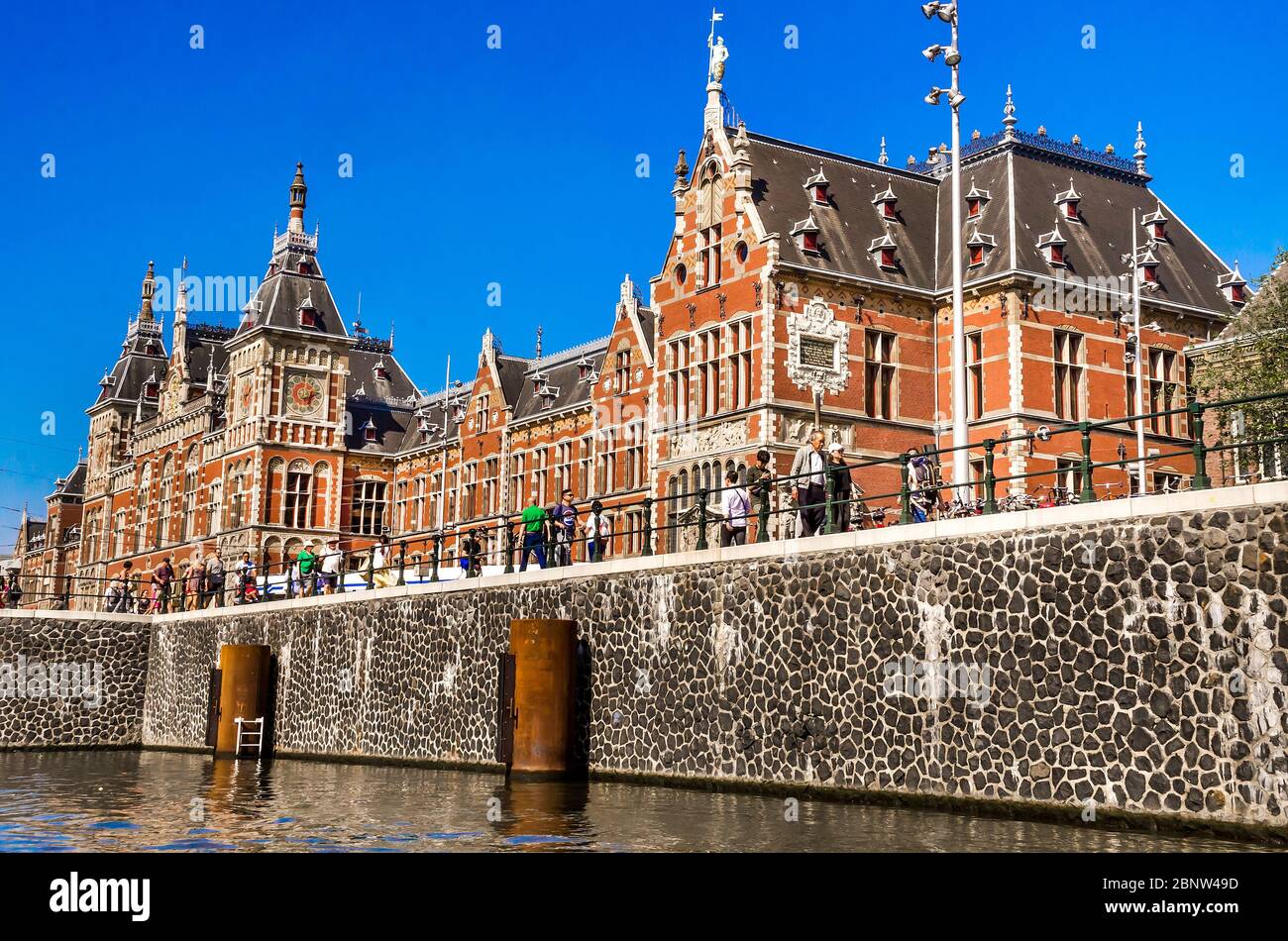 AMSTERDAM, HOLLAND – AUG. 31, 2019: Central station building Amsterdam ...