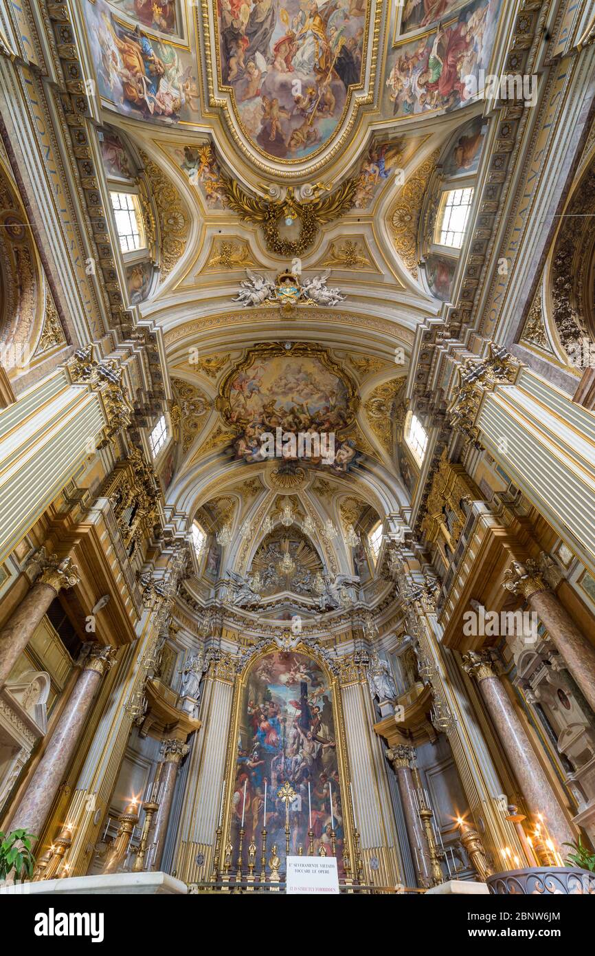 Church of twelve apostles rome hi-res stock photography and images - Alamy