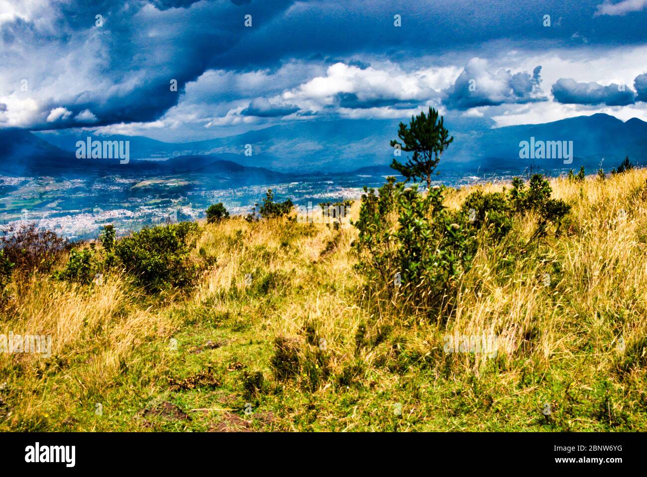 Ten thousand feet altitude hi-res stock photography and images - Alamy