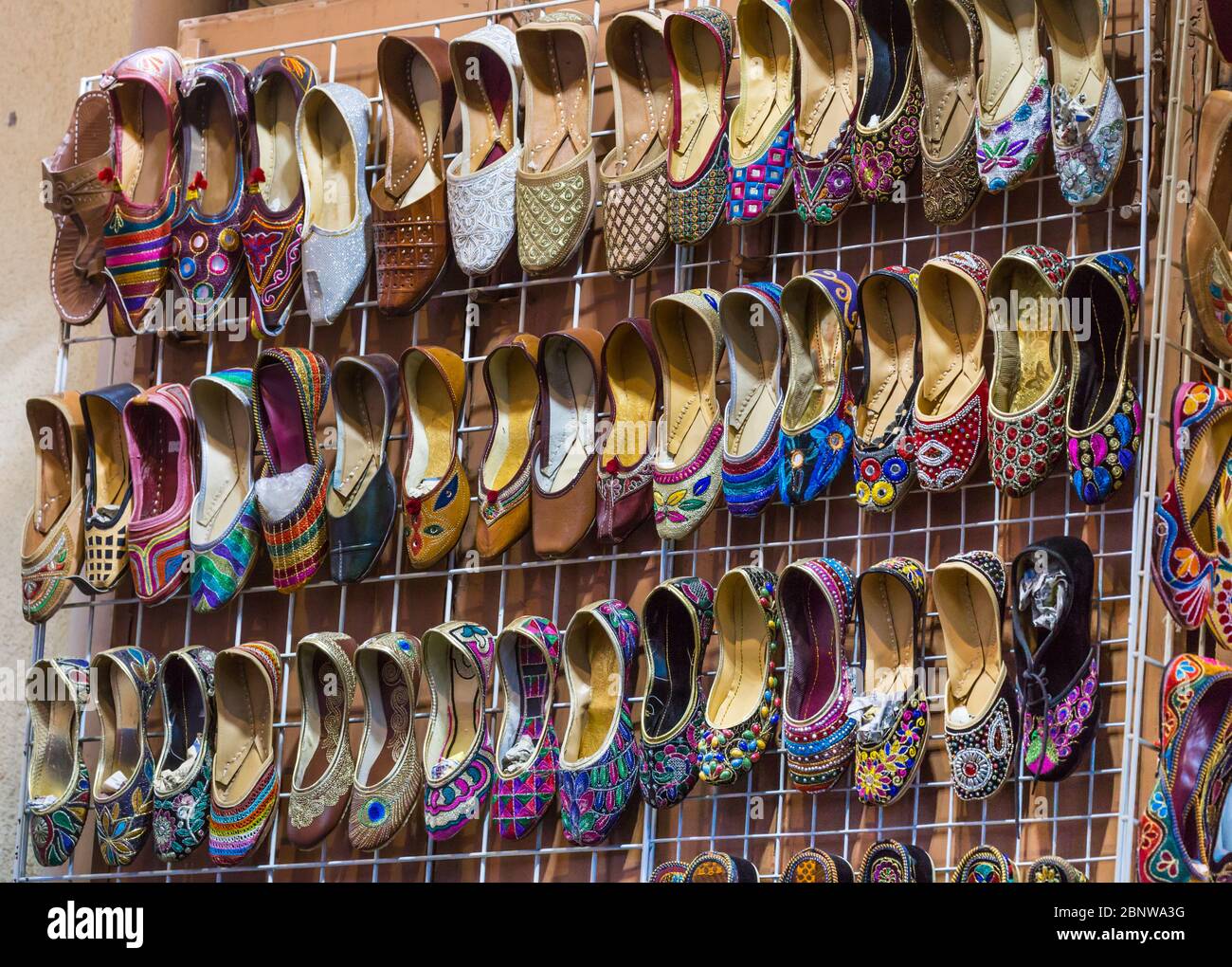 Traditional shoes at Mutrah Souq, in Muscat, Oman Stock Photo - Alamy