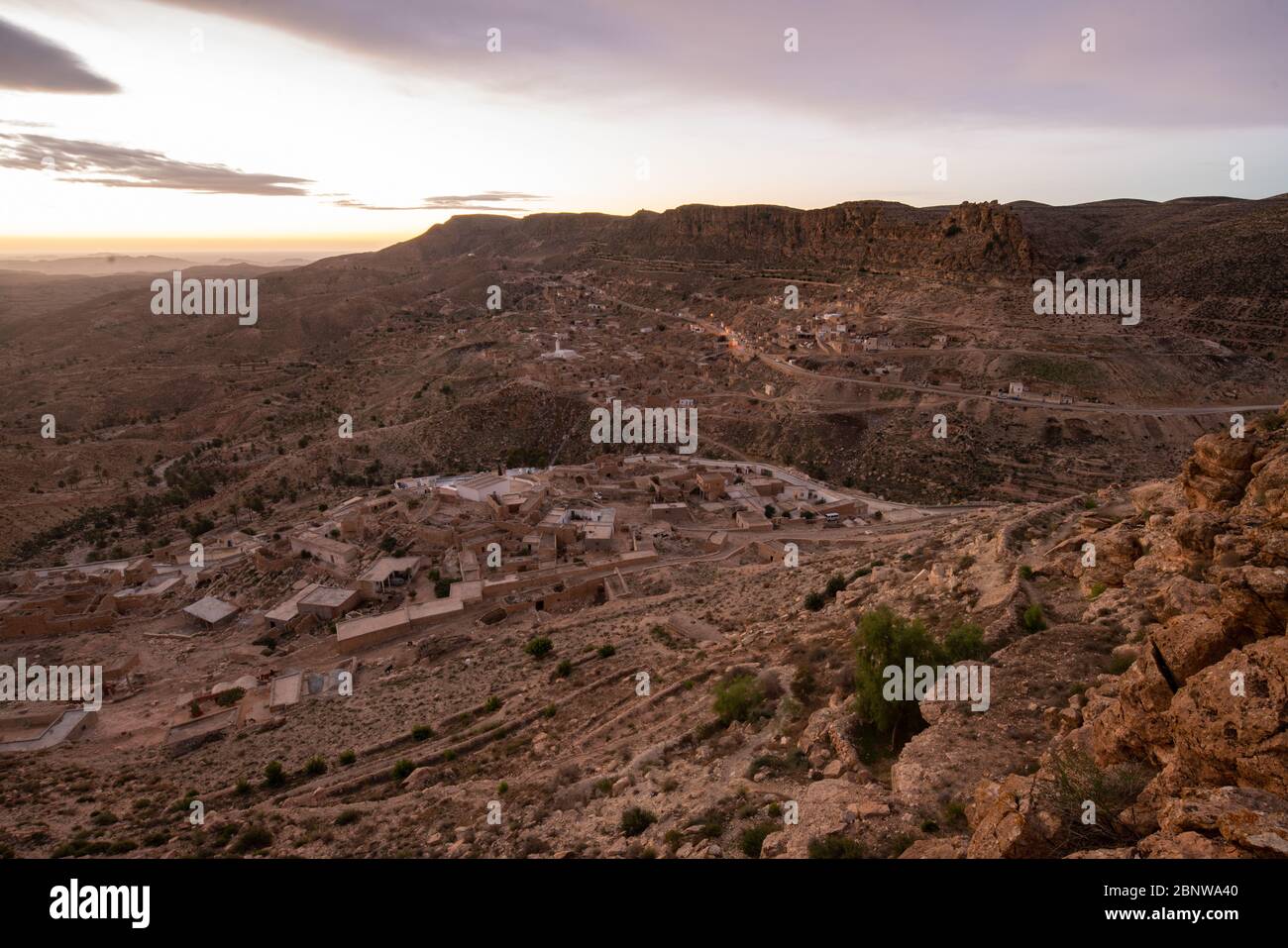 welcome in tunisia, welcome to the djebel dahar Stock Photo - Alamy