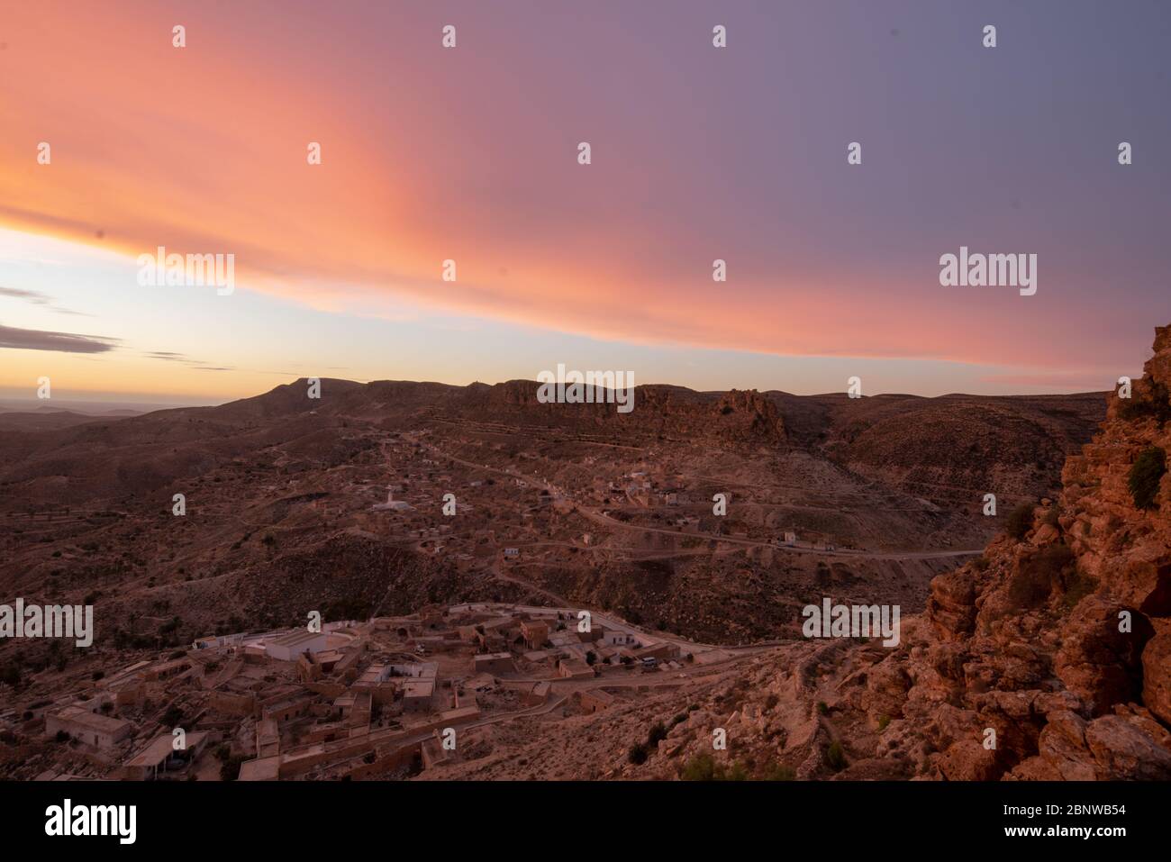 welcome in tunisia, welcome to the djebel dahar Stock Photo - Alamy