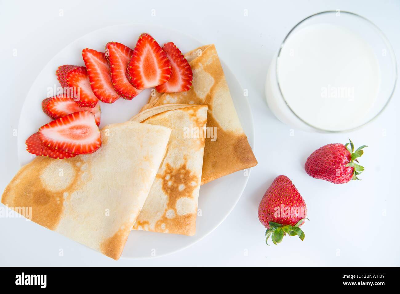 Thin crepes hi-res stock photography and images - Alamy