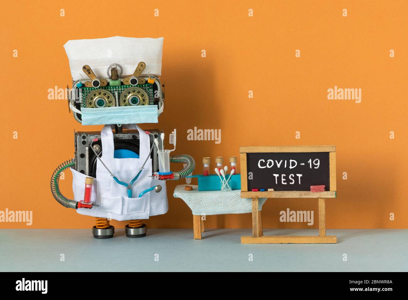 Polymerase chain reaction test hi-res stock photography and images - Alamy