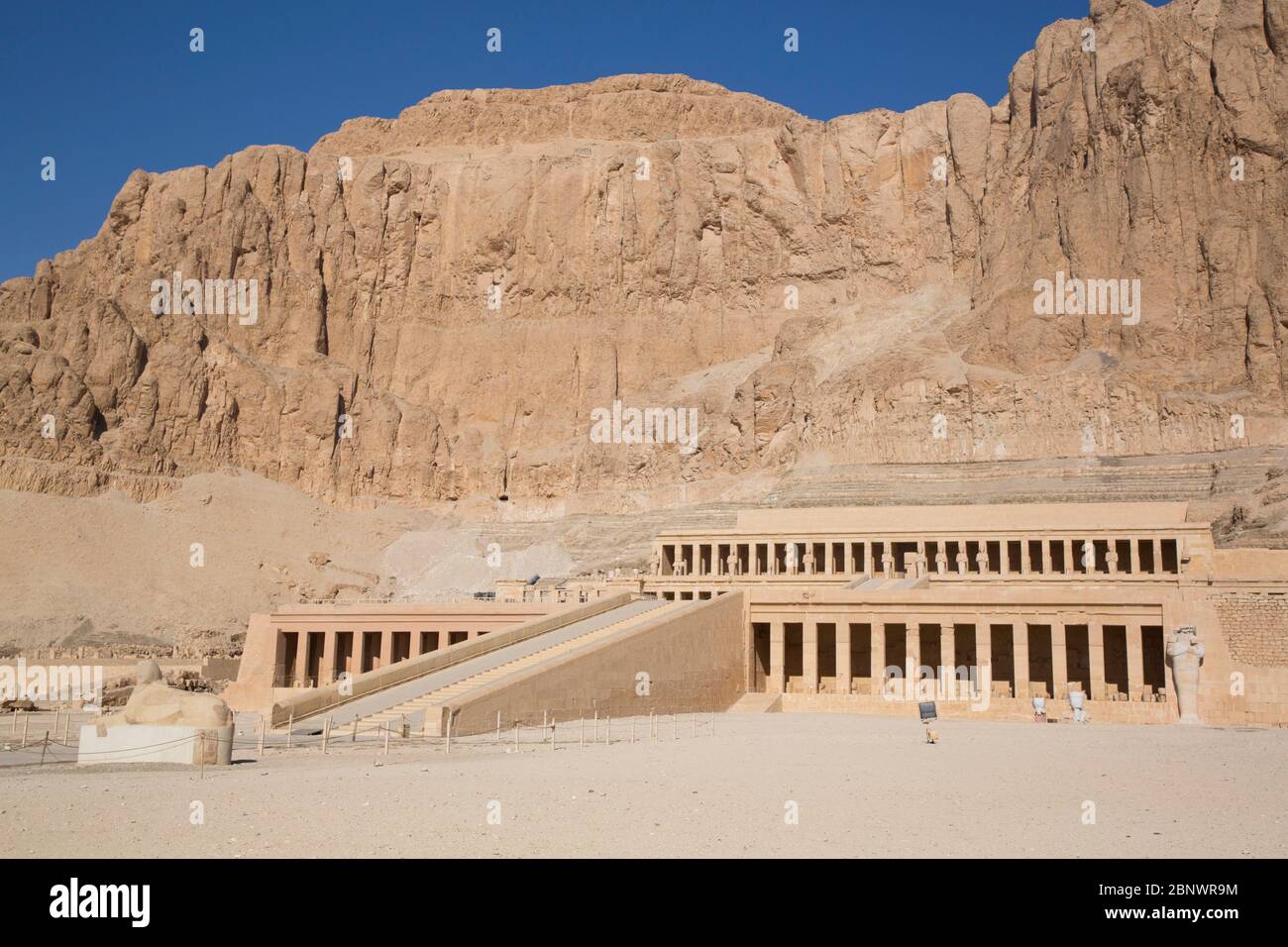 Overview, Hatshepsut Mortuary Temple (Deir el-Bahri), UNESCO World ...